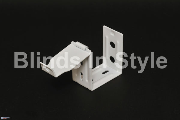 VENETIAN BLIND 4 SIDED CENTRE SUPPORT BRACKET - Blinds In Style